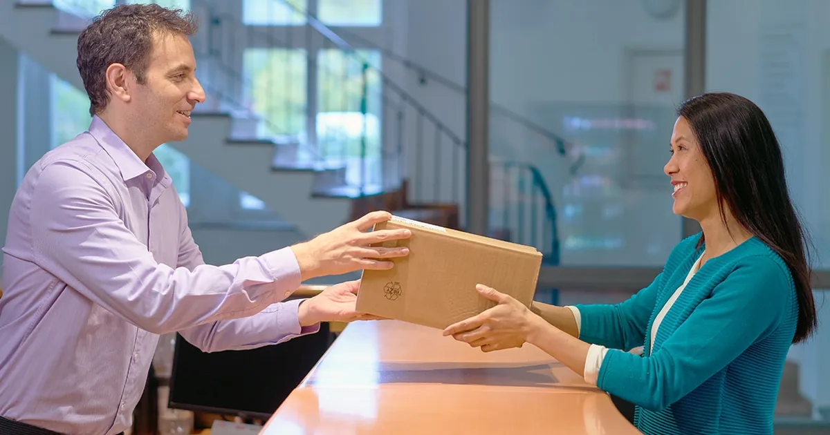 Stay Ahead in Delivery and Logistics with Smart Data Capture - Scandit